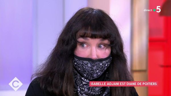 Isabelle Adjani camouflée : l’actrice difficilement reconnaissable sur ...
