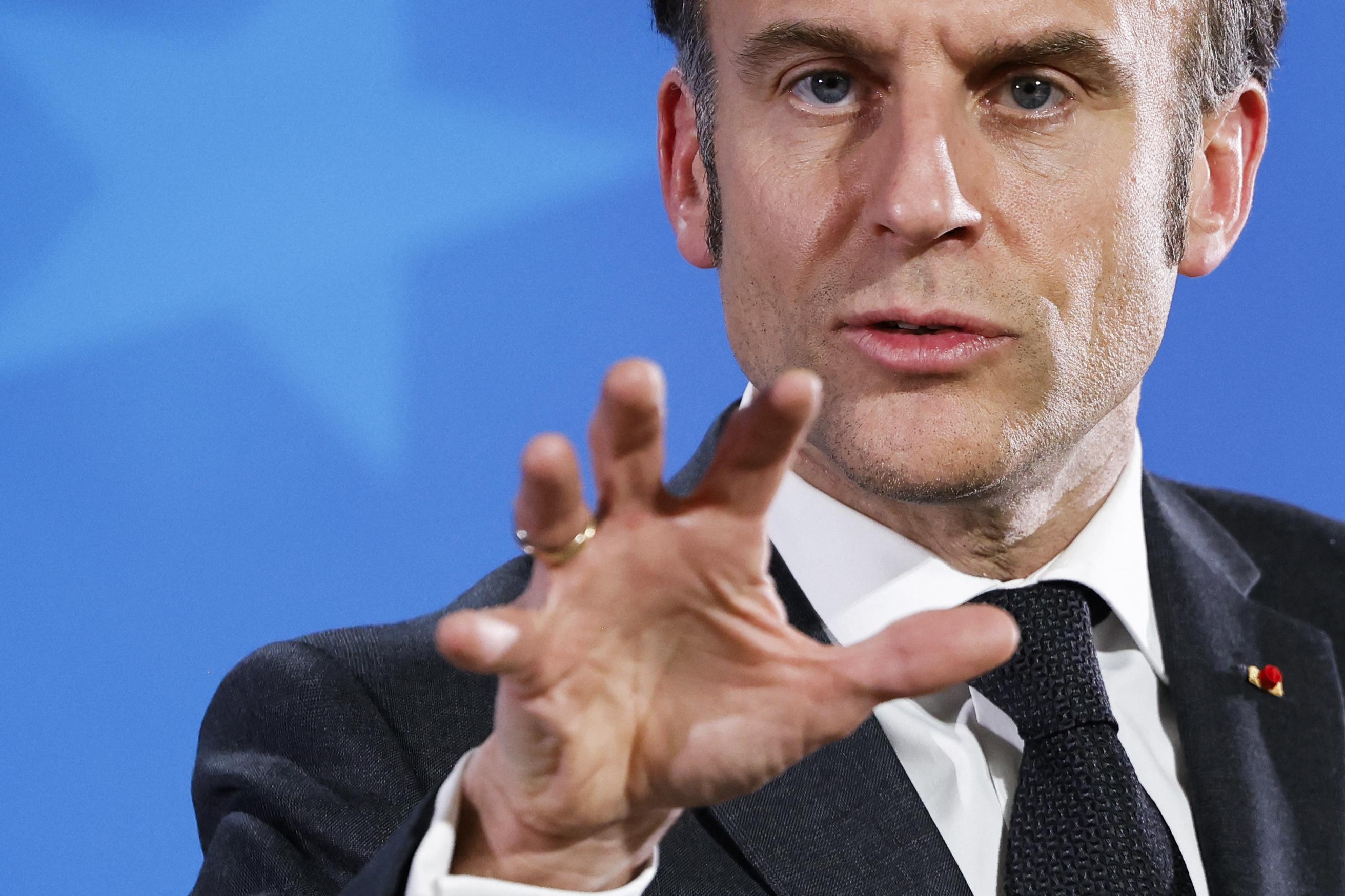 Macron, ou l’art d’agiter les peurs (sauf celles qui comptent vraiment ...